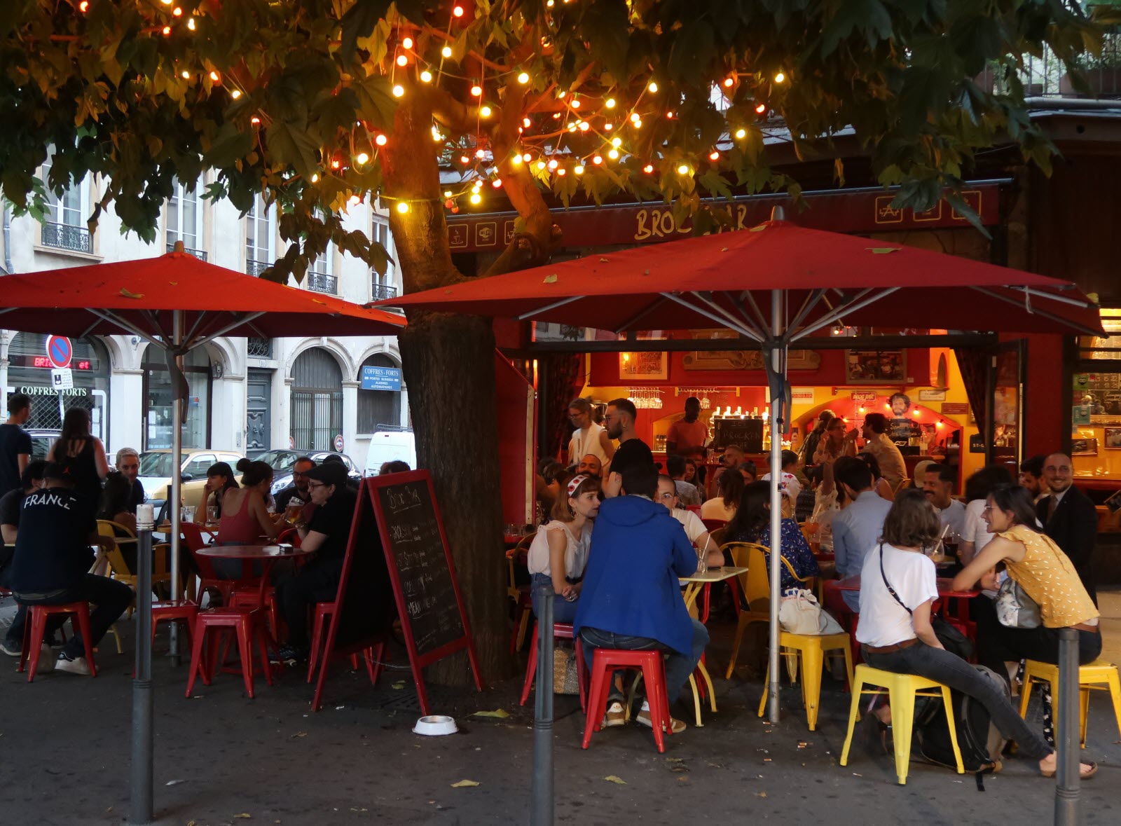 Découvrez le Guide Gay Lyon : Bars, clubs, restaurants...